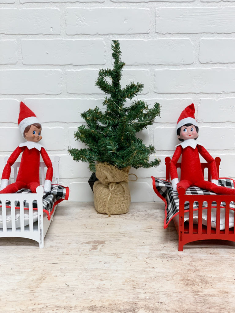 DIY Bed for Dolls and Elves - Everyday Party Magazine