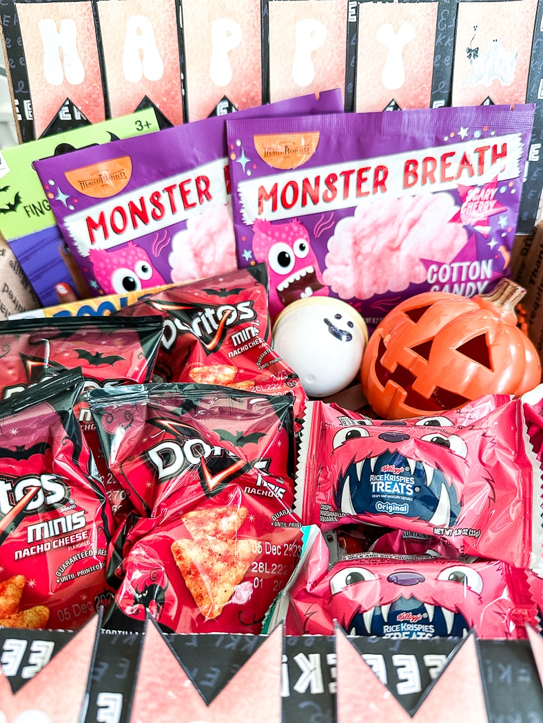 Free Printable Mini Halloween Banner - Everyday Party Magazine
