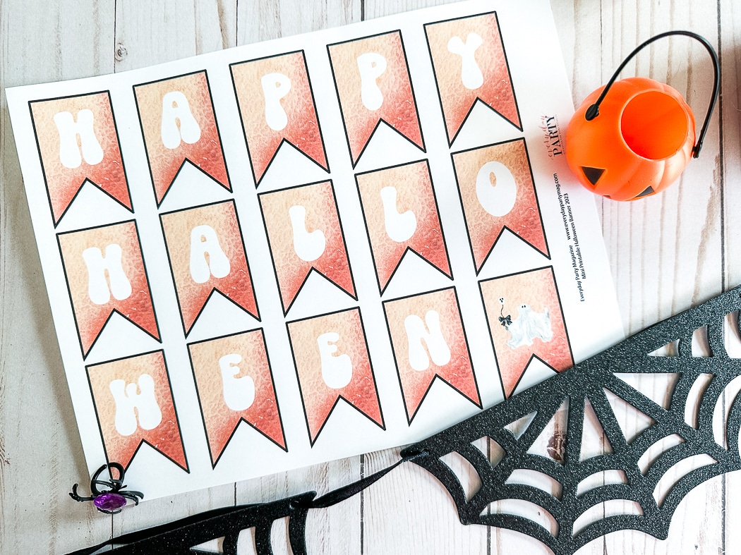 Free Printable Mini Halloween Banner - Everyday Party Magazine